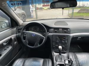 Grey Volvo S80 2005 in Talsi, with an engine capacity of 2.40 L and mileage of 377 thousand km for 1400 €, photo 7 on AUTOMOTO.COM.LV