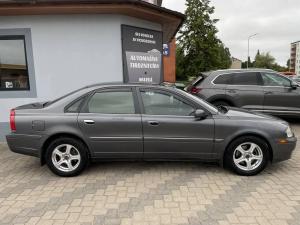 Pelēks Volvo S80 2005 Talsi, ar dzinēja tilpumu 2.40 L un nobraukumu 377 tūkst. km par 1400 €, foto 3 vietnē AUTOMOTO.COM.LV