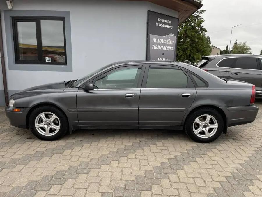 Pelēks Volvo S80 2005 Talsi, ar dzinēja tilpumu 2.40 L un nobraukumu 377 tūkst. km par 1400 €, foto 25 vietnē AUTOMOTO.COM.LV