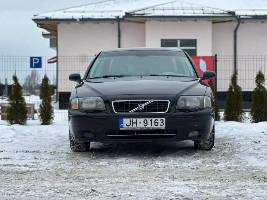 Серый Вольво С80 2005 в Елгава, объемом двигателя 2.40 л и пробегом 391 тыс. км за 1890 €, фото 3 на AUTOMOTO.COM.LV