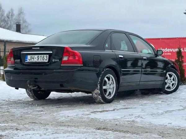 Pelēks Volvo S80 2005 Jelgava, ar dzinēja tilpumu 2.40 L un nobraukumu 391 tūkst. km par 1890 €, foto 4 vietnē AUTOMOTO.COM.LV