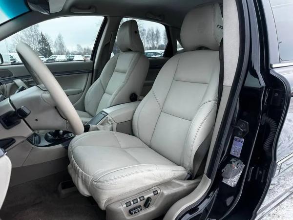 Pelēks Volvo S80 2005 Jelgava, ar dzinēja tilpumu 2.40 L un nobraukumu 391 tūkst. km par 1890 €, foto 7 vietnē AUTOMOTO.COM.LV