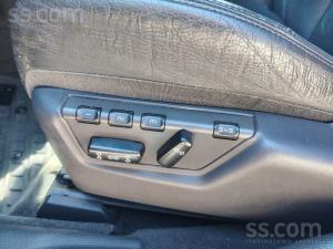 Grey Volvo S80 2005 in Riga, with an engine capacity of 2.40 L and mileage of 365 thousand km for 1850 €, photo 13 on AUTOMOTO.COM.LV