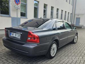 Pelēks Volvo S80 2005 Rīga, ar dzinēja tilpumu 2.40 L un nobraukumu 365 tūkst. km par 1900 €, foto 5 vietnē AUTOMOTO.COM.LV