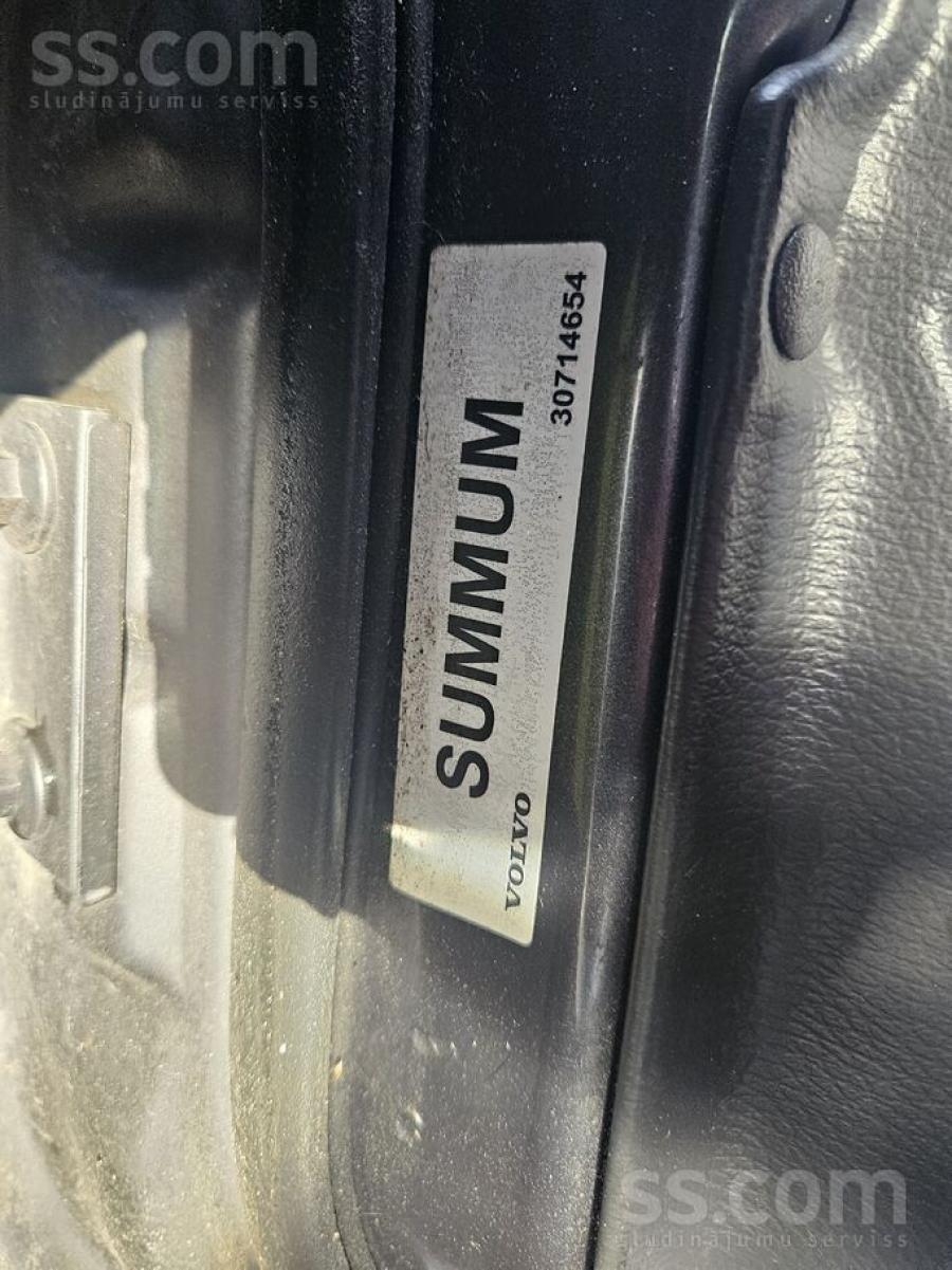 Pelēks Volvo S80 2005 Rīga, ar dzinēja tilpumu 2.40 L un nobraukumu 365 tūkst. km par 1900 €, foto 14 vietnē AUTOMOTO.COM.LV