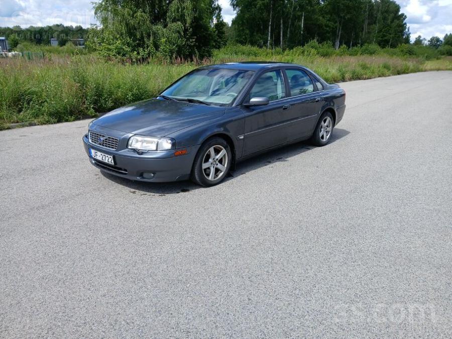 Grey Volvo S80 2005 in Aizkraukle, with an engine capacity of 2.40 L and mileage of 450 thousand km for 1300 €, photo 1 on AUTOMOTO.COM.LV
