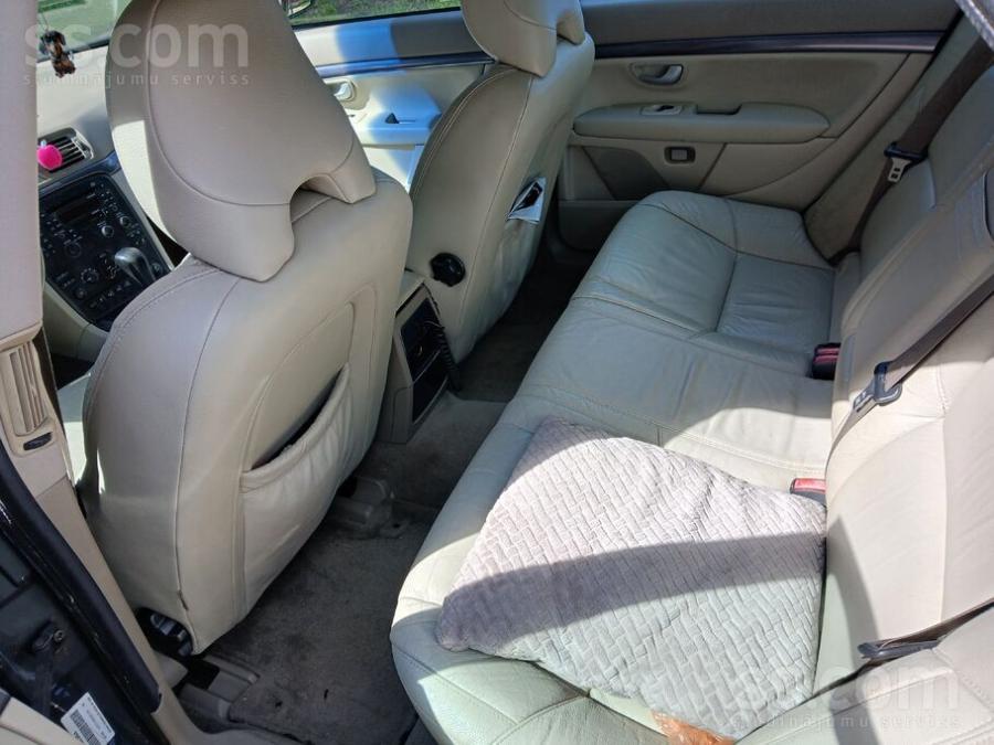 Grey Volvo S80 2005 in Aizkraukle, with an engine capacity of 2.40 L and mileage of 450 thousand km for 1300 €, photo 7 on AUTOMOTO.COM.LV