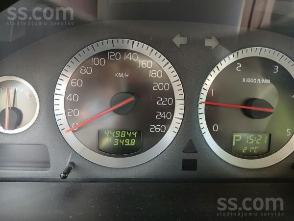 Grey Volvo S80 2005 in Aizkraukle, with an engine capacity of 2.40 L and mileage of 450 thousand km for 1300 €, photo 10 on AUTOMOTO.COM.LV