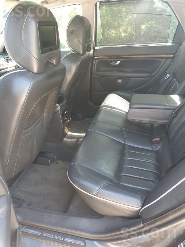 Pelēks Volvo S80 2005 Rīga, ar dzinēja tilpumu 2.40 L un nobraukumu 345 tūkst. km par 1400 €, foto 9 vietnē AUTOMOTO.COM.LV