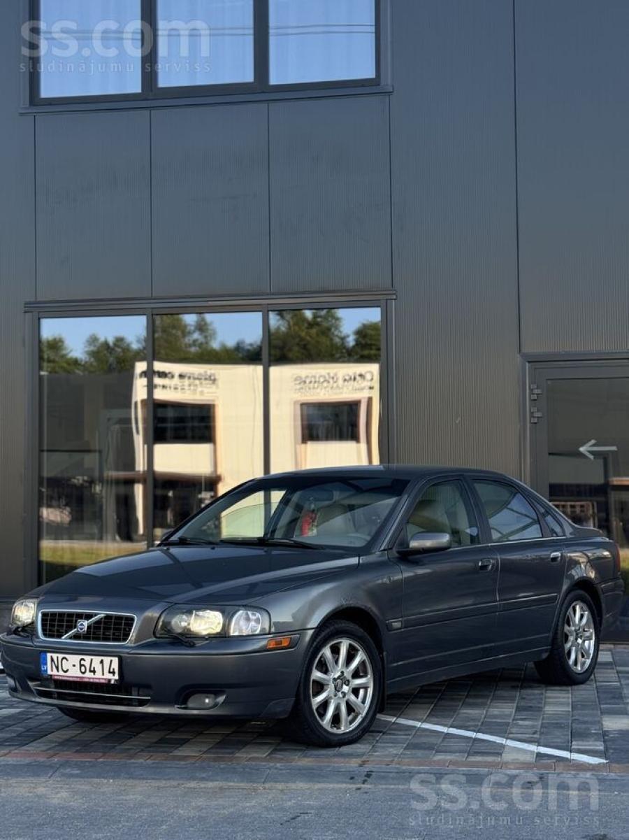 Pelēks Volvo S80 2005 Rīga, ar dzinēja tilpumu 2.40 L un nobraukumu 324 tūkst. km par 1450 €, foto 5 vietnē AUTOMOTO.COM.LV