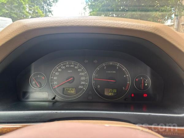 Pelēks Volvo S80 2005 Daugavpils, ar dzinēja tilpumu 2.40 L un nobraukumu 375 tūkst. km par 990 €, foto 7 vietnē AUTOMOTO.COM.LV