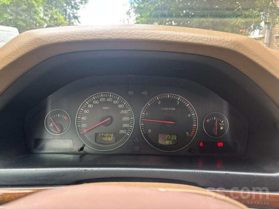 Pelēks Volvo S80 2005 Daugavpils, ar dzinēja tilpumu 2.40 L un nobraukumu 375 tūkst. km par 990 €, foto 8 vietnē AUTOMOTO.COM.LV