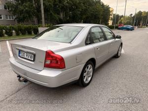 Grey Volvo S80 2005 in Tallinn, with an engine capacity of 2.40 L and mileage of 385 thousand km for 3499 €, photo 6 on AUTOMOTO.COM.LV