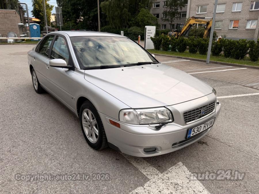 Grey Volvo S80 2005 in Tallinn, with an engine capacity of 2.40 L and mileage of 385 thousand km for 3499 €, photo 8 on AUTOMOTO.COM.LV