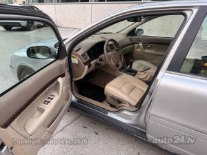 Grey Volvo S80 2005 in Tallinn, with an engine capacity of 2.40 L and mileage of 385 thousand km for 3499 €, photo 10 on AUTOMOTO.COM.LV
