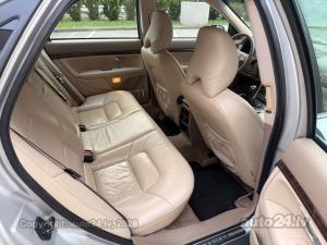 Grey Volvo S80 2005 in Tallinn, with an engine capacity of 2.40 L and mileage of 385 thousand km for 3499 €, photo 15 on AUTOMOTO.COM.LV