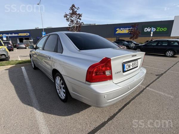 Pelēks Volvo S80 2005 Rīga, ar dzinēja tilpumu 2.90 L un nobraukumu 297 tūkst. km par 2750 €, foto 2 vietnē AUTOMOTO.COM.LV