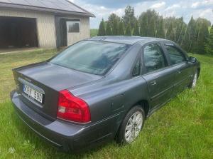 Grey Volvo S80 2005 in Vilnius, with an engine capacity of 2.44 L and mileage of 315 thousand km for 1200 €, photo 4 on AUTOMOTO.COM.LV