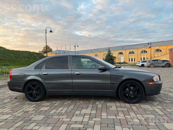 Volvo S80 2005 Daugavpils vietnÄ PelÄks Volvo S80 2005 Daugavpils, ar dzinÄja tilpumu 2.40 L un nobraukumu 375 tÅ«kst. km par 1800 ā¬, foto 5 vietnÄ AUTOMOTO.COM.LV