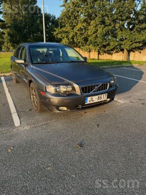 Grey Volvo S80 2005 in Riga, with an engine capacity of 2.40 L and mileage of 340 thousand km for 1300 €, photo  on AUTOMOTO.COM.LV