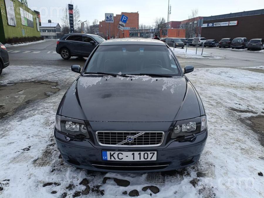 Pelēks Volvo S80 2005 Rīga, ar dzinēja tilpumu 2.50 L un nobraukumu 326 tūkst. km par 1700 €, foto 5 vietnē AUTOMOTO.COM.LV