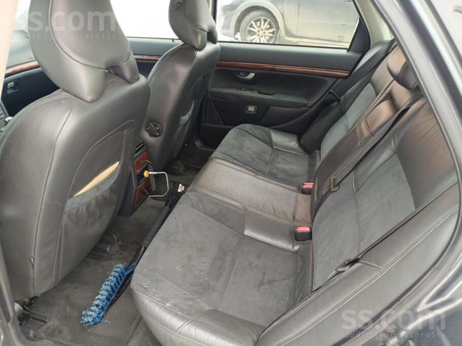 Pelēks Volvo S80 2005 Rīga, ar dzinēja tilpumu 2.50 L un nobraukumu 326 tūkst. km par 1700 €, foto 11 vietnē AUTOMOTO.COM.LV