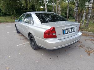 Pelēks Volvo S80 2005 Mažeikiai, ar dzinēja tilpumu 2.40 L un nobraukumu 264 tūkst. km par 1050 €, foto 3 vietnē AUTOMOTO.COM.LV