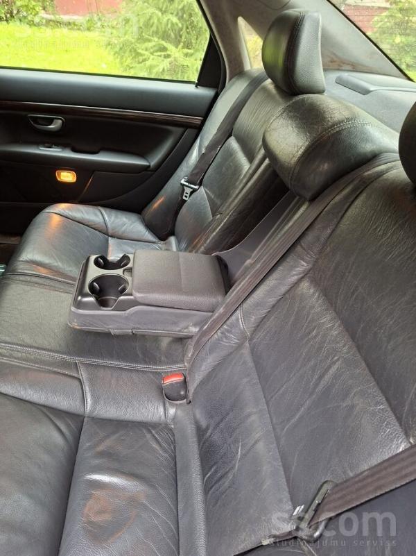 Grey Volvo S80 2005 in Riga, with an engine capacity of 2.40 L and mileage of 287 thousand km for 1300 €, photo 7 on AUTOMOTO.COM.LV