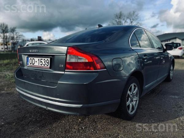 Pelēks Volvo S80 2006 Cēsis, ar dzinēja tilpumu 2.40 L un nobraukumu 0 tūkst. km par 1200 €, foto 3 vietnē AUTOMOTO.COM.LV