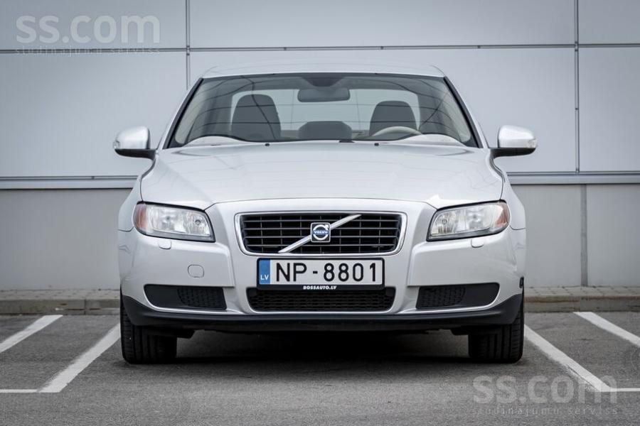 Pelēks Volvo S80 2006 Rīga, ar dzinēja tilpumu 2.50 L un nobraukumu 0 tūkst. km par 950 €, foto 2 vietnē AUTOMOTO.COM.LV