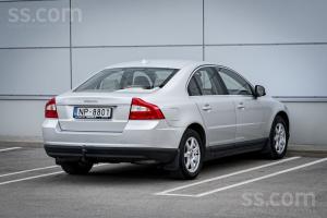 Pelēks Volvo S80 2006 Rīga, ar dzinēja tilpumu 2.50 L un nobraukumu 0 tūkst. km par 950 €, foto 4 vietnē AUTOMOTO.COM.LV