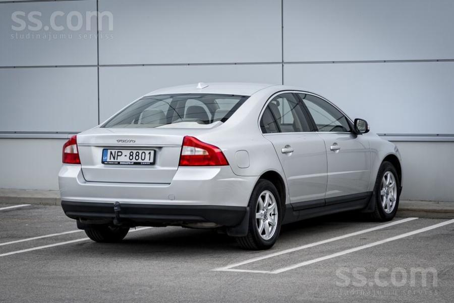 Pelēks Volvo S80 2006 Rīga, ar dzinēja tilpumu 2.50 L un nobraukumu 0 tūkst. km par 950 €, foto 4 vietnē AUTOMOTO.COM.LV