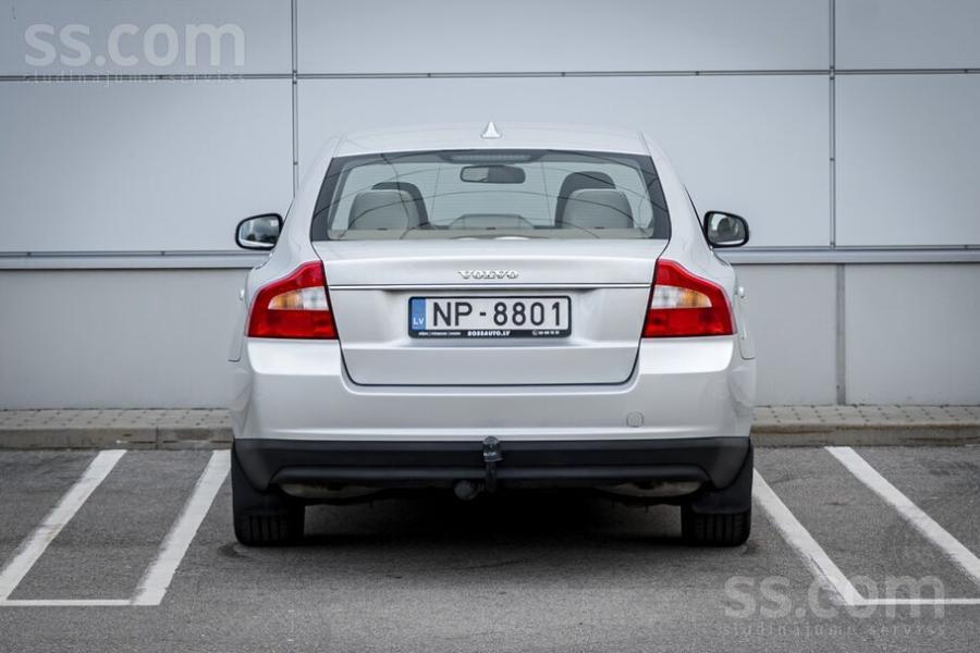 Pelēks Volvo S80 2006 Rīga, ar dzinēja tilpumu 2.50 L un nobraukumu 0 tūkst. km par 950 €, foto 5 vietnē AUTOMOTO.COM.LV