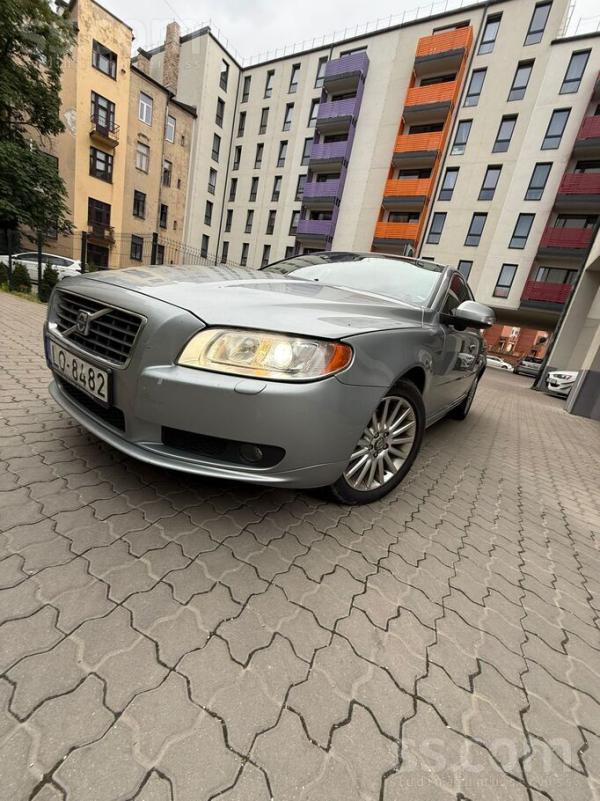 Pelēks Volvo S80 2006 Rīga, ar dzinēja tilpumu 2.40 L un nobraukumu 261 tūkst. km par 2500 €, foto 3 vietnē AUTOMOTO.COM.LV