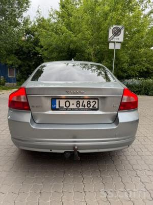 Pelēks Volvo S80 2006 Rīga, ar dzinēja tilpumu 2.40 L un nobraukumu 261 tūkst. km par 2500 €, foto 5 vietnē AUTOMOTO.COM.LV