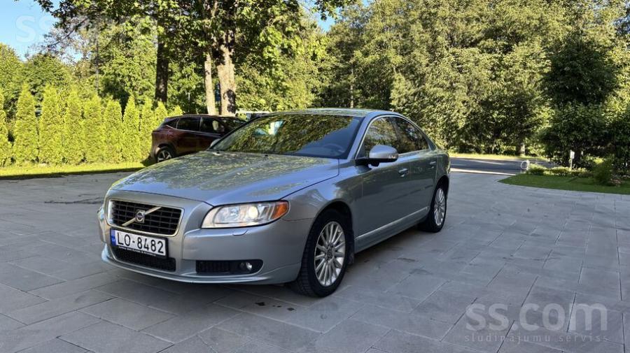 Grey Volvo S80 2006 in Riga, with an engine capacity of 2.40 L and mileage of 0 thousand km for 2500 €, photo 1 on AUTOMOTO.COM.LV
