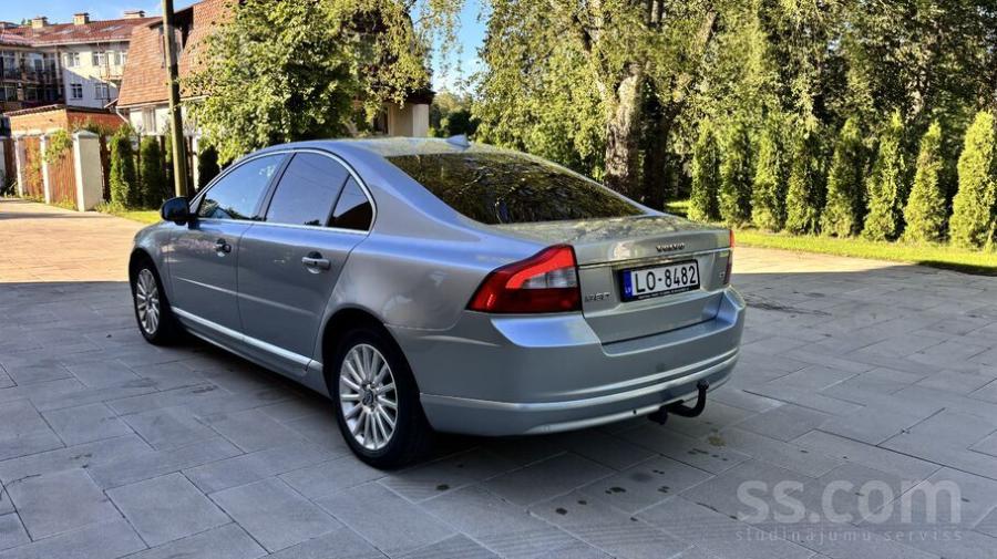 Grey Volvo S80 2006 in Riga, with an engine capacity of 2.40 L and mileage of 0 thousand km for 2500 €, photo 5 on AUTOMOTO.COM.LV