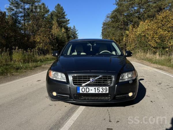 Grey Volvo S80 2006 in Jekabpils, with an engine capacity of 2.40 L and mileage of 310 thousand km for 3000 €, photo 1 on AUTOMOTO.COM.LV