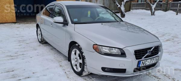 Grey Volvo S80 2006 in Rezekne, with an engine capacity of 2.40 L and mileage of 240 thousand km for 5350 €, photo 3 on AUTOMOTO.COM.LV