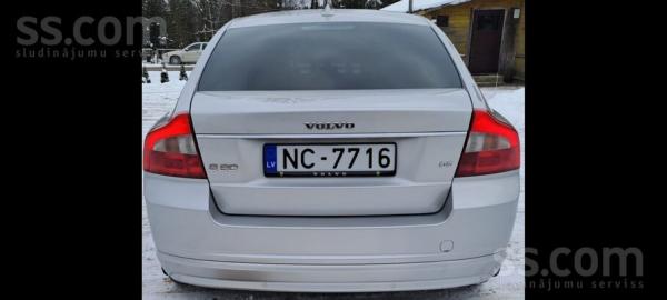 Grey Volvo S80 2006 in Rezekne, with an engine capacity of 2.40 L and mileage of 240 thousand km for 5350 €, photo 8 on AUTOMOTO.COM.LV