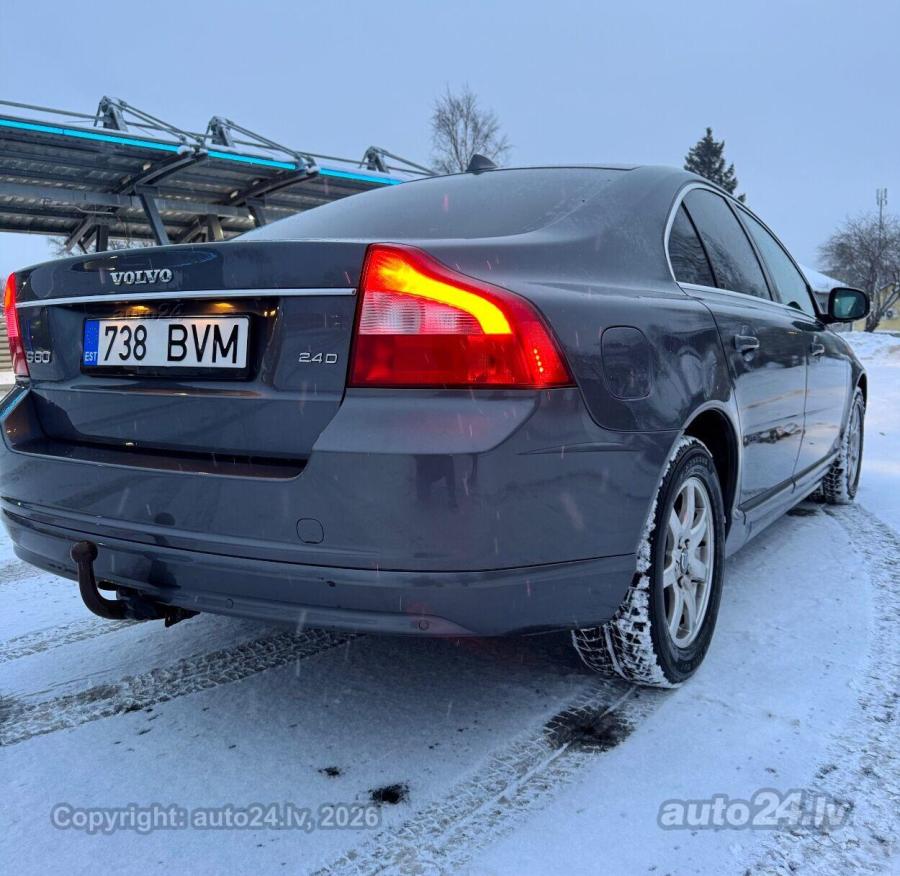 Pelēks Volvo S80 2006 Tallina, ar dzinēja tilpumu 2.40 L un nobraukumu 302 tūkst. km par 4500 €, foto 2 vietnē AUTOMOTO.COM.LV