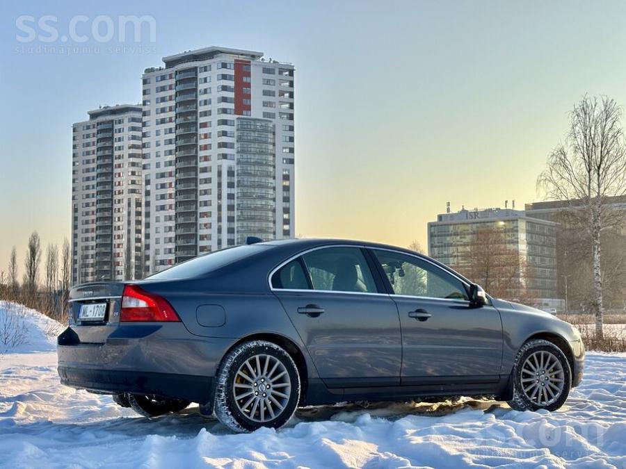 Pelēks Volvo S80 2006 Rīga, ar dzinēja tilpumu 2.40 L un nobraukumu 284 tūkst. km par 3200 €, foto 8 vietnē AUTOMOTO.COM.LV