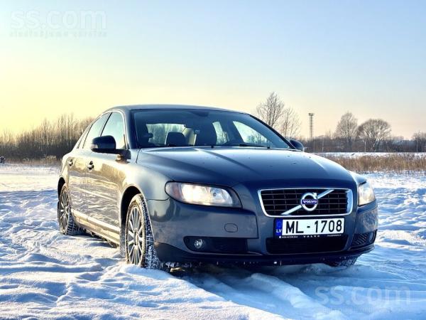 Grey Volvo S80 2006 in Riga, with an engine capacity of 2.40 L and mileage of 284 thousand km for 3200 €, photo 9 on AUTOMOTO.COM.LV