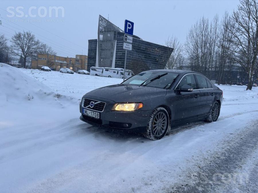 Pelēks Volvo S80 2006 Rīga, ar dzinēja tilpumu 2.40 L un nobraukumu 284 tūkst. km par 3200 €, foto 22 vietnē AUTOMOTO.COM.LV