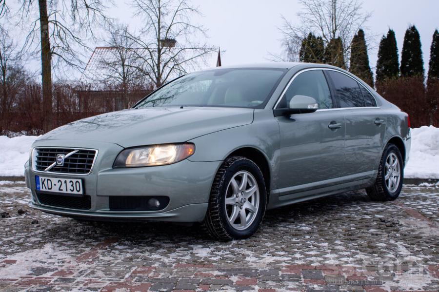 Pelēks Volvo S80 2006 Jelgava, ar dzinēja tilpumu 2.40 L un nobraukumu 344 tūkst. km par 3600 €, foto 3 vietnē AUTOMOTO.COM.LV
