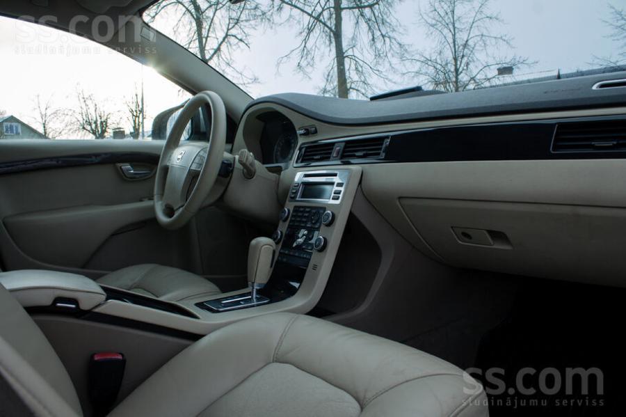 Pelēks Volvo S80 2006 Jelgava, ar dzinēja tilpumu 2.40 L un nobraukumu 344 tūkst. km par 3600 €, foto 7 vietnē AUTOMOTO.COM.LV