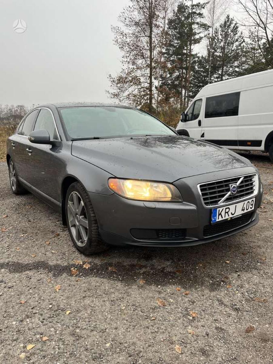 Pelēks Volvo S80 2006 Viļņa, ar dzinēja tilpumu 2.52 L un nobraukumu 290 tūkst. km par 3000 €, foto 2 vietnē AUTOMOTO.COM.LV