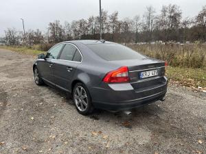 Pelēks Volvo S80 2006 Viļņa, ar dzinēja tilpumu 2.52 L un nobraukumu 290 tūkst. km par 3000 €, foto 8 vietnē AUTOMOTO.COM.LV