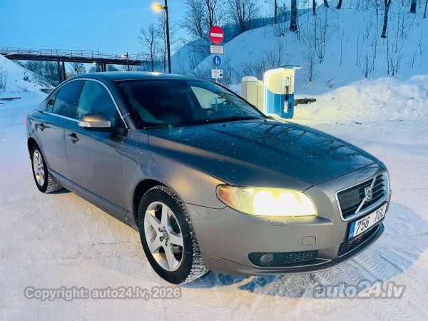 Grey Volvo S80 2006 in Rakvere, with an engine capacity of 2.40 L and mileage of 0 thousand km for 4000 €, photo 2 on AUTOMOTO.COM.LV