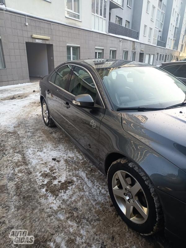 Grey Volvo S80 2006 in Vilnius, with an engine capacity of 2.40 L and mileage of 413 thousand km for 3100 €, photo 7 on AUTOMOTO.COM.LV